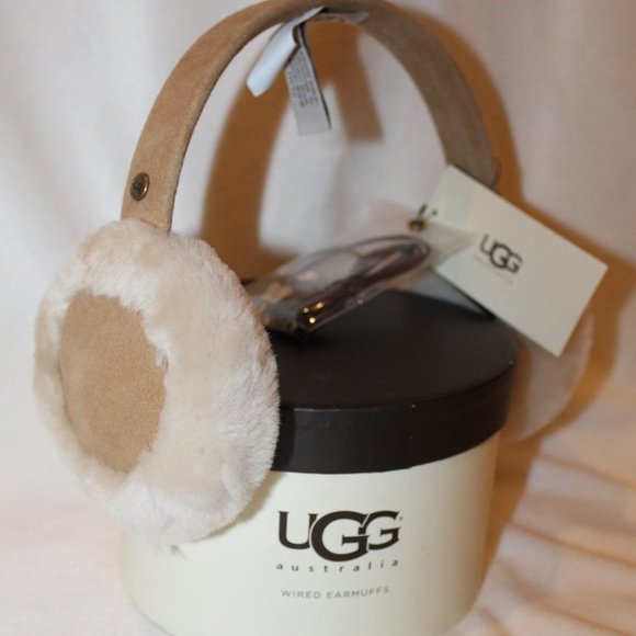 UGG | Accessories | Nib Ugg Womens Suede Shearling Wired Tech Chestnut ...